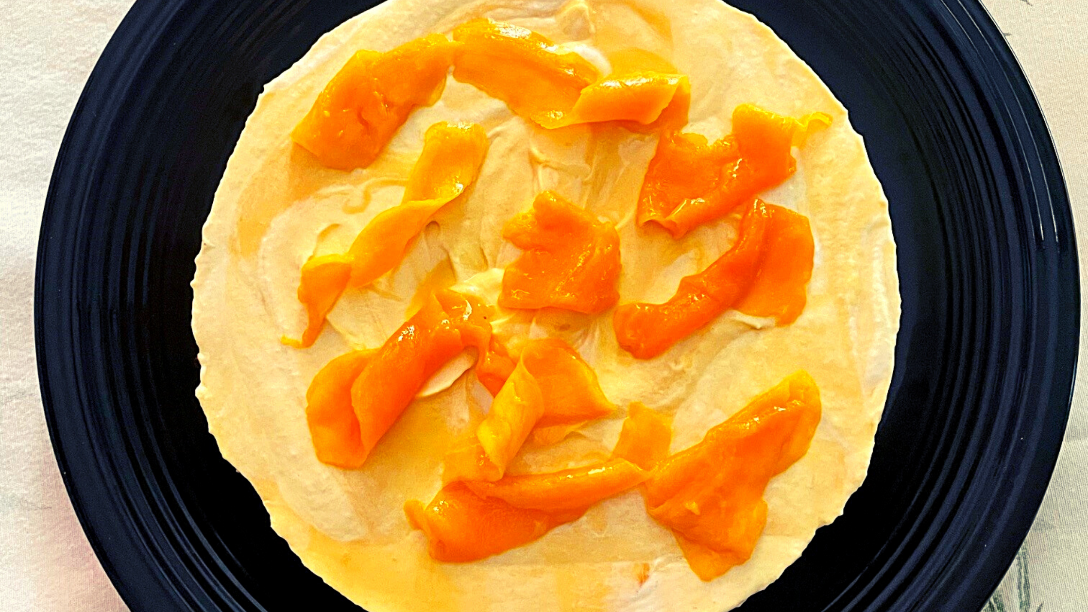 Gâteau-mousse yogourt à la mangue – Caroline, au gré des vagues
